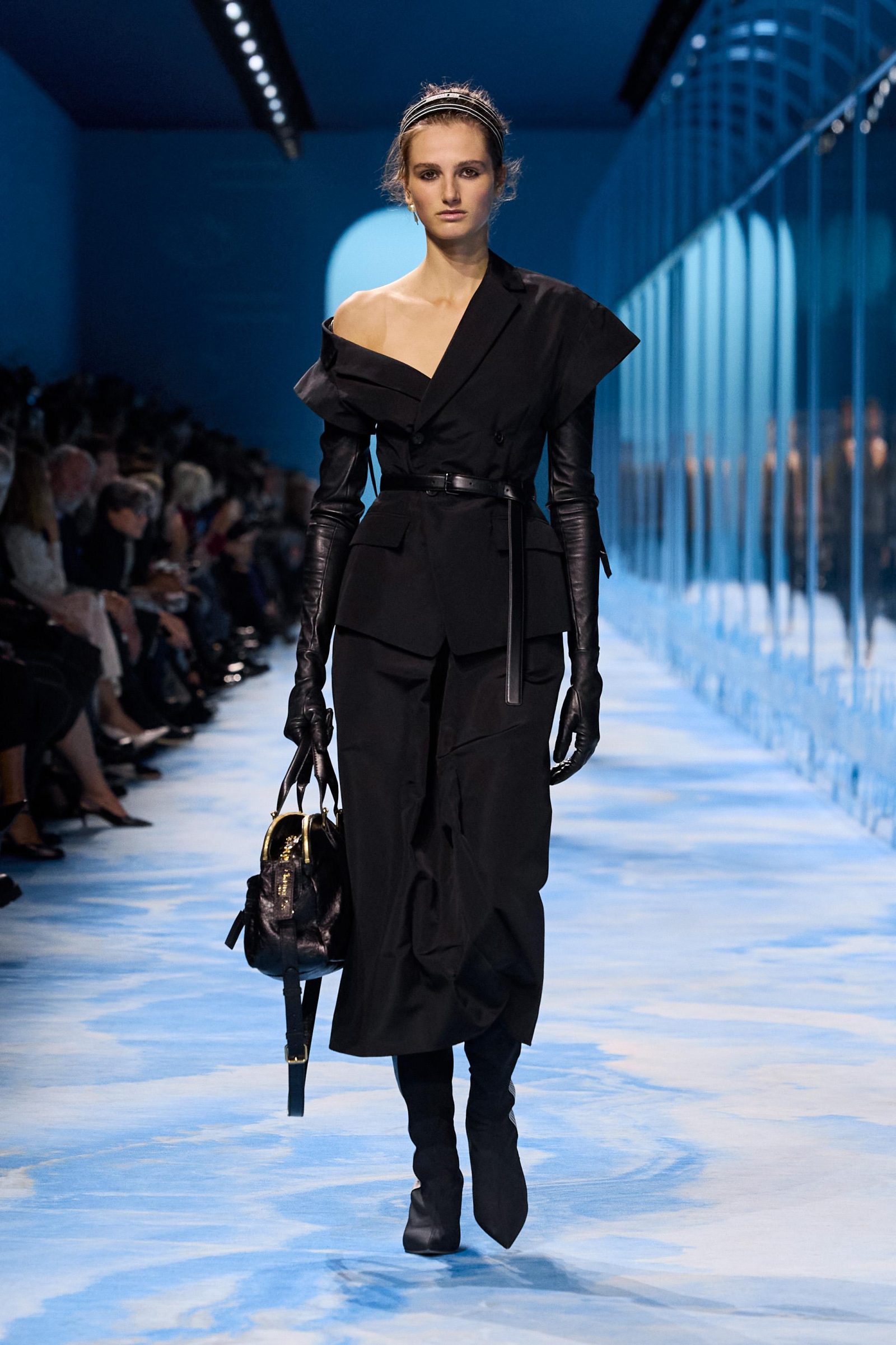 READY-TO-WEAR DIOR SPRING-SUMMER 2025 COLLECTION – MIDSOLE MAG